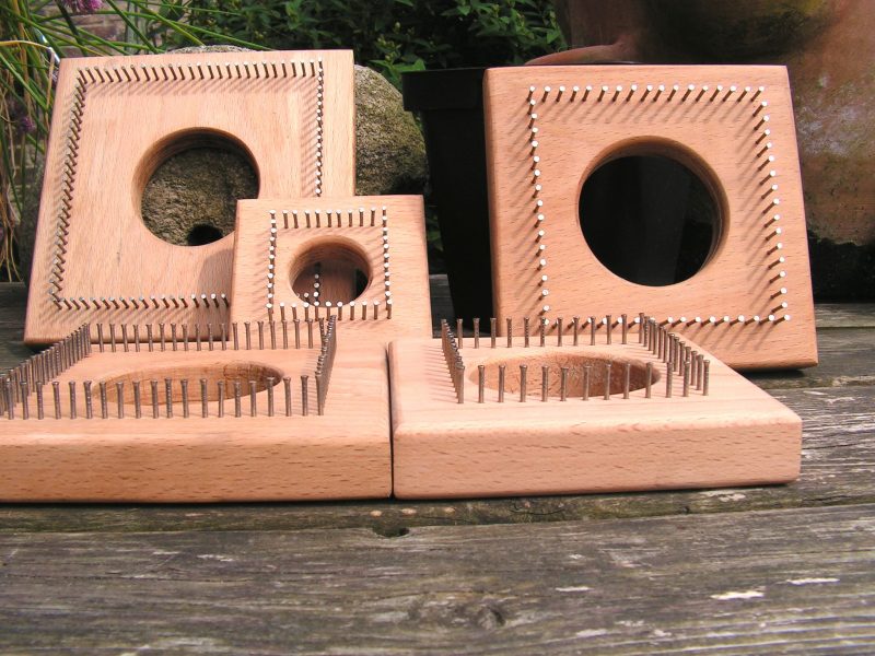 3" fine set pin loom - Dales Looms